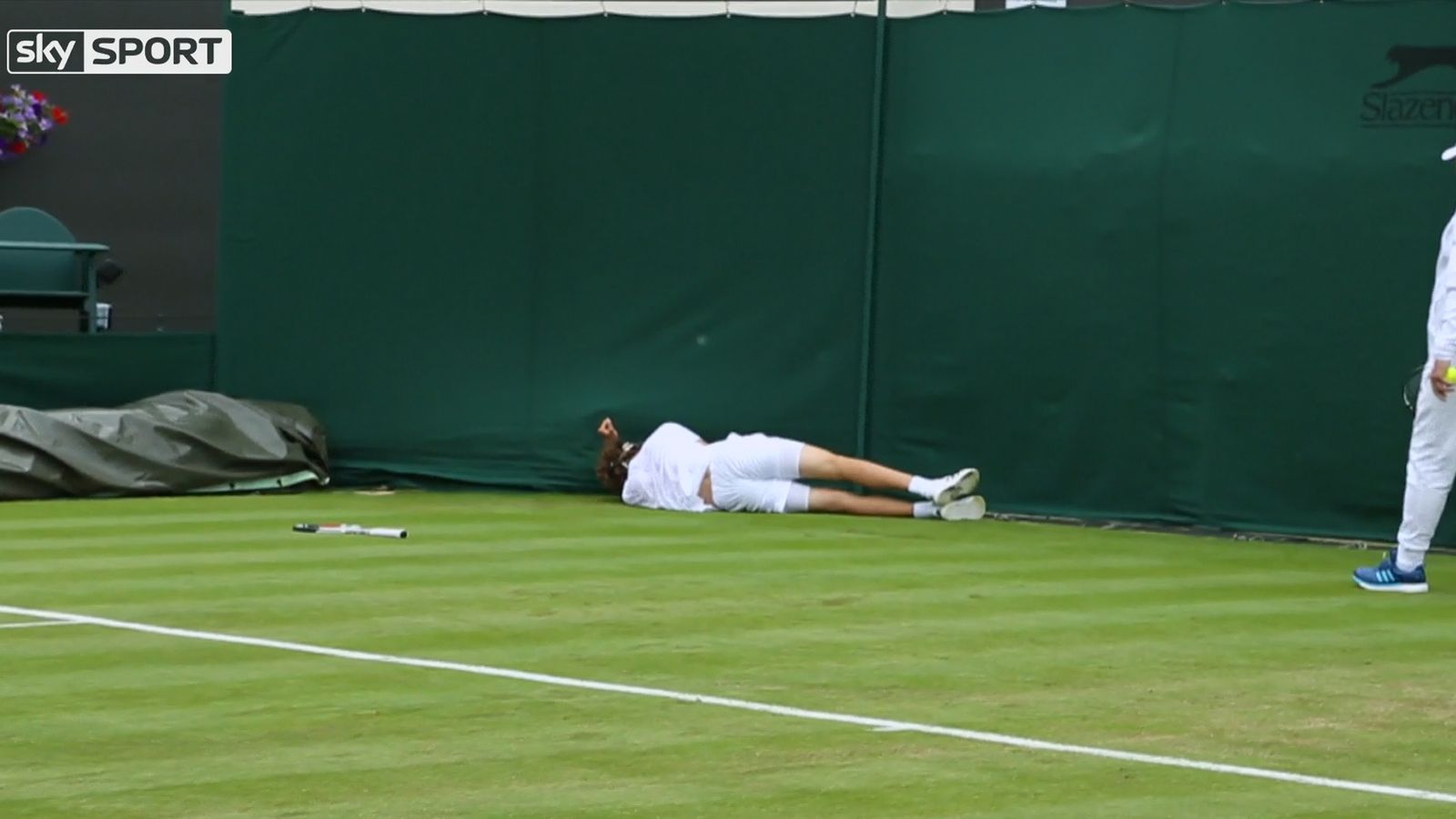 Schrecksekunde für Alex Zverev in Wimbledon | Tennis News | Sky Sport