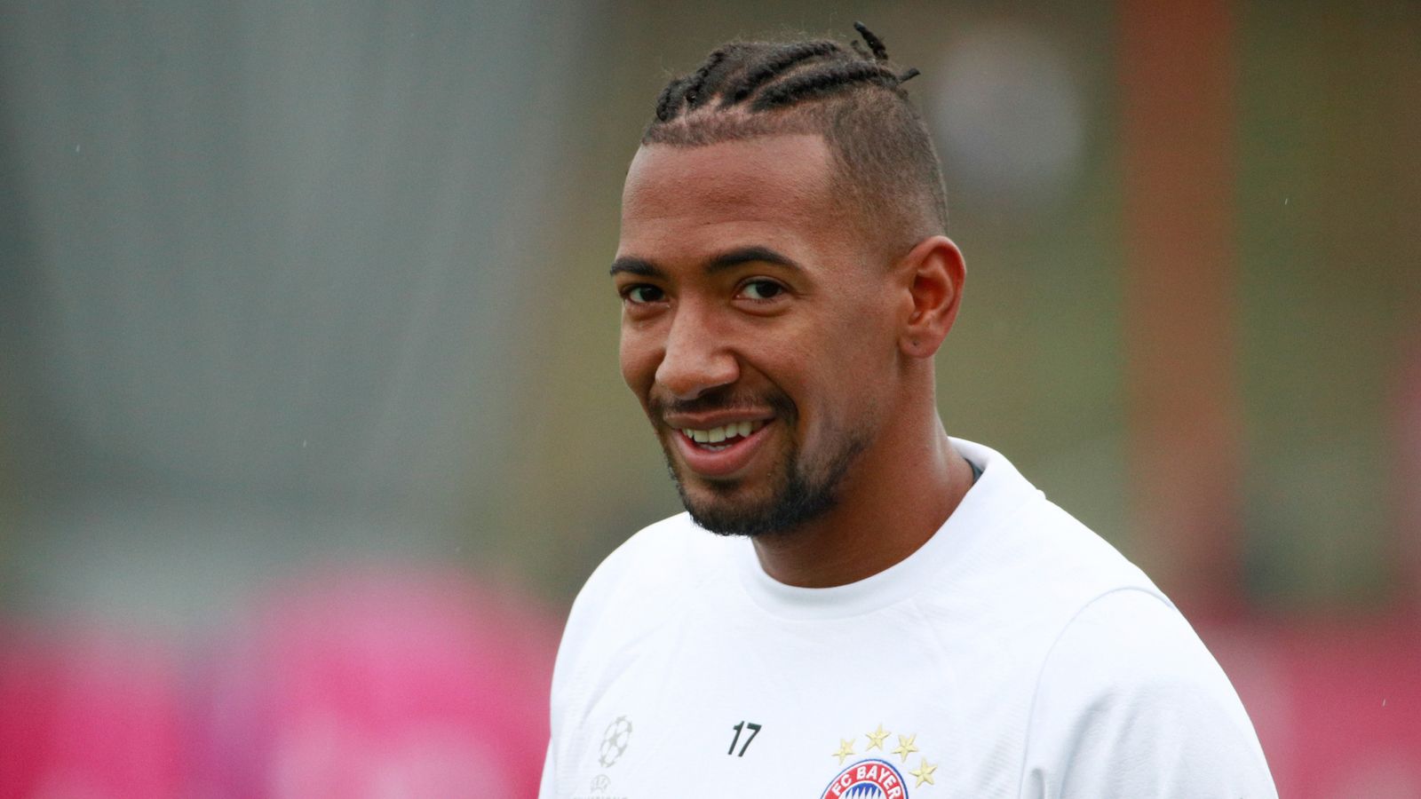 Boateng steigt wieder ins Bayern-Training ein | Fußball News | Sky Sport