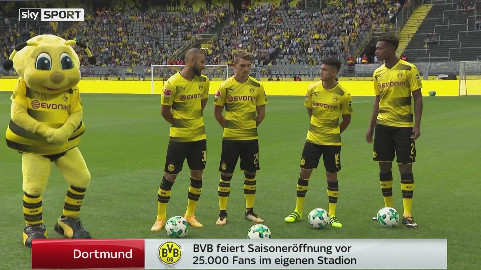 BVB präsentiert 25.000 Fans seine Neuzugänge | Fußball News | Sky Sport