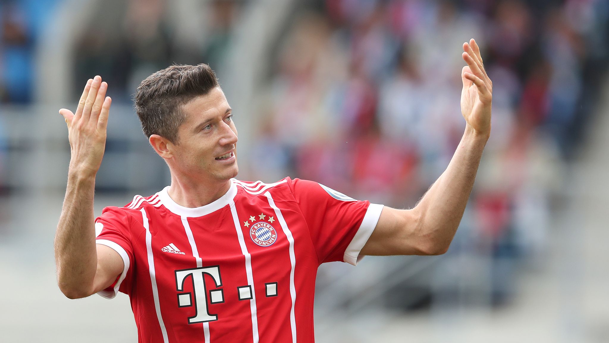 Bayern präsentiert neuen Sponsor auf Trikotärmel | Fußball News | Sky Sport