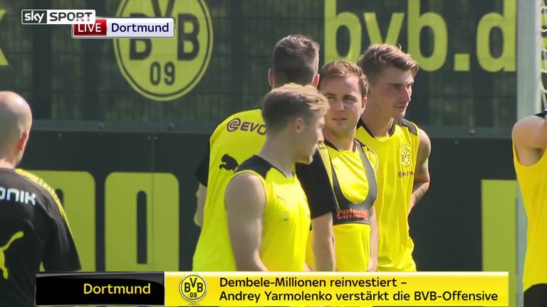 Borussia Dortmund: Sky Reporter Sascha Bacinski beim Training vor Ort ...