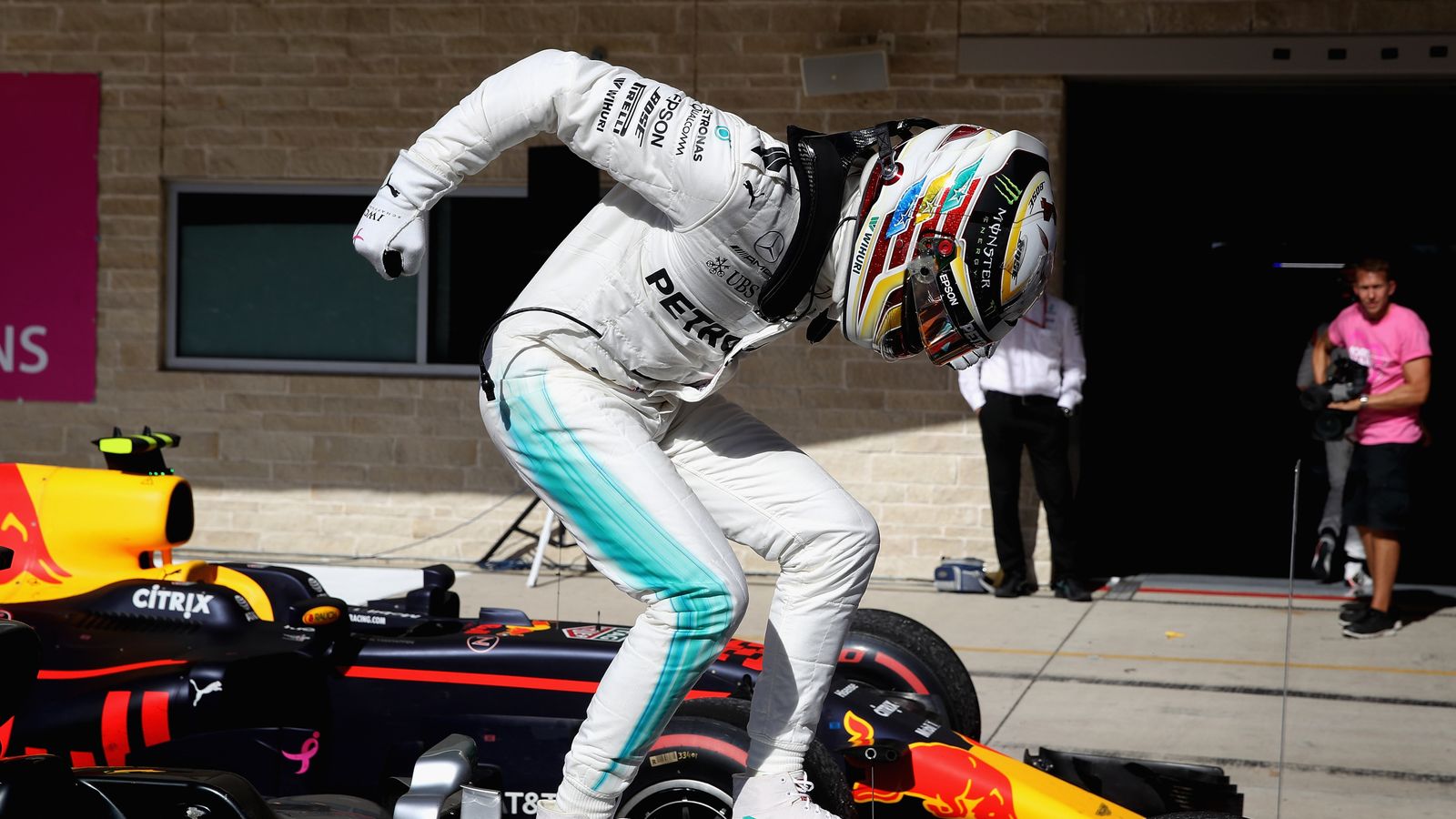 "Austin Powers!": Presse feiert Lewis Hamilton | Formel 1 News | Sky Sport