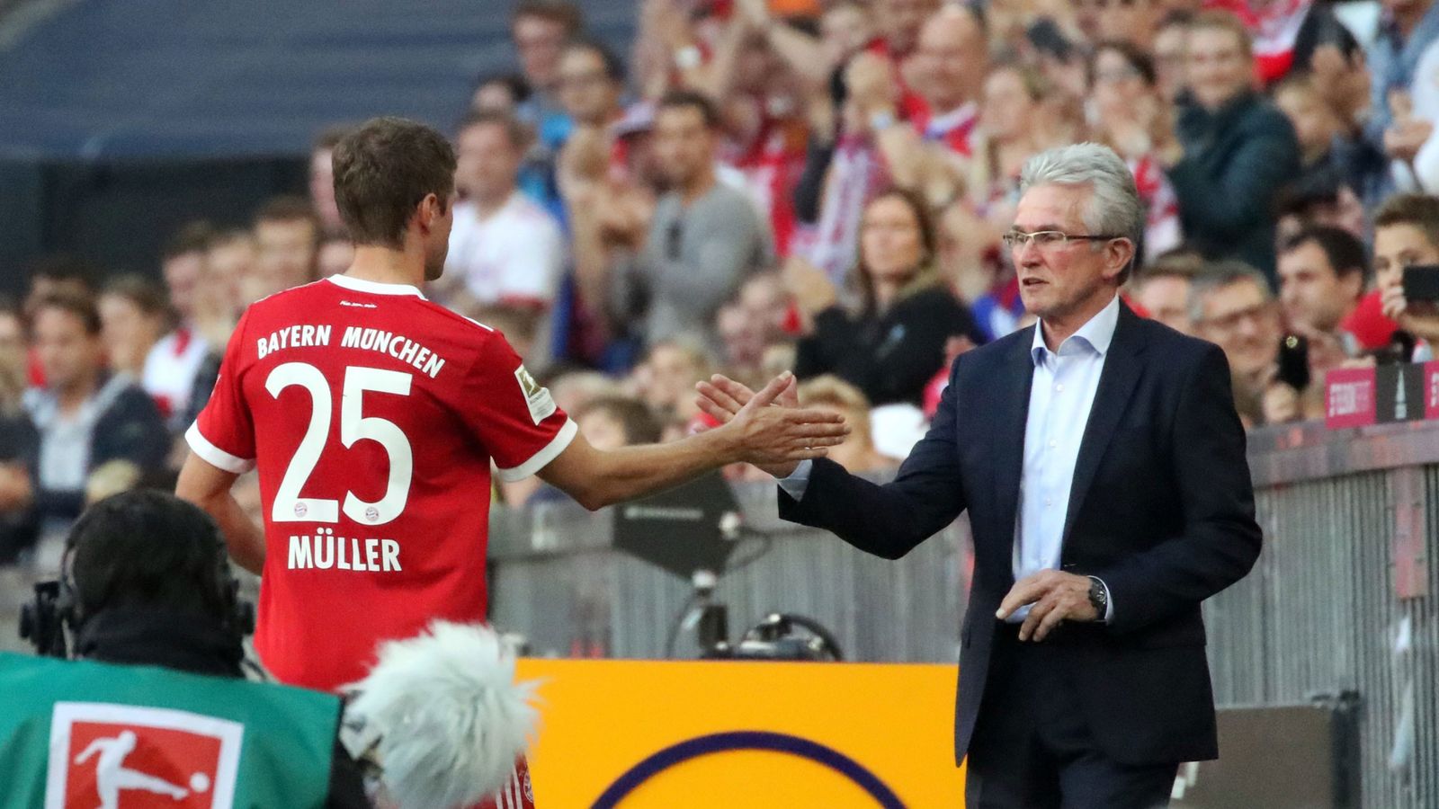 FC Bayern: Jupp Heynckes sieht "positiven Anfang" | Fußball News | Sky ...