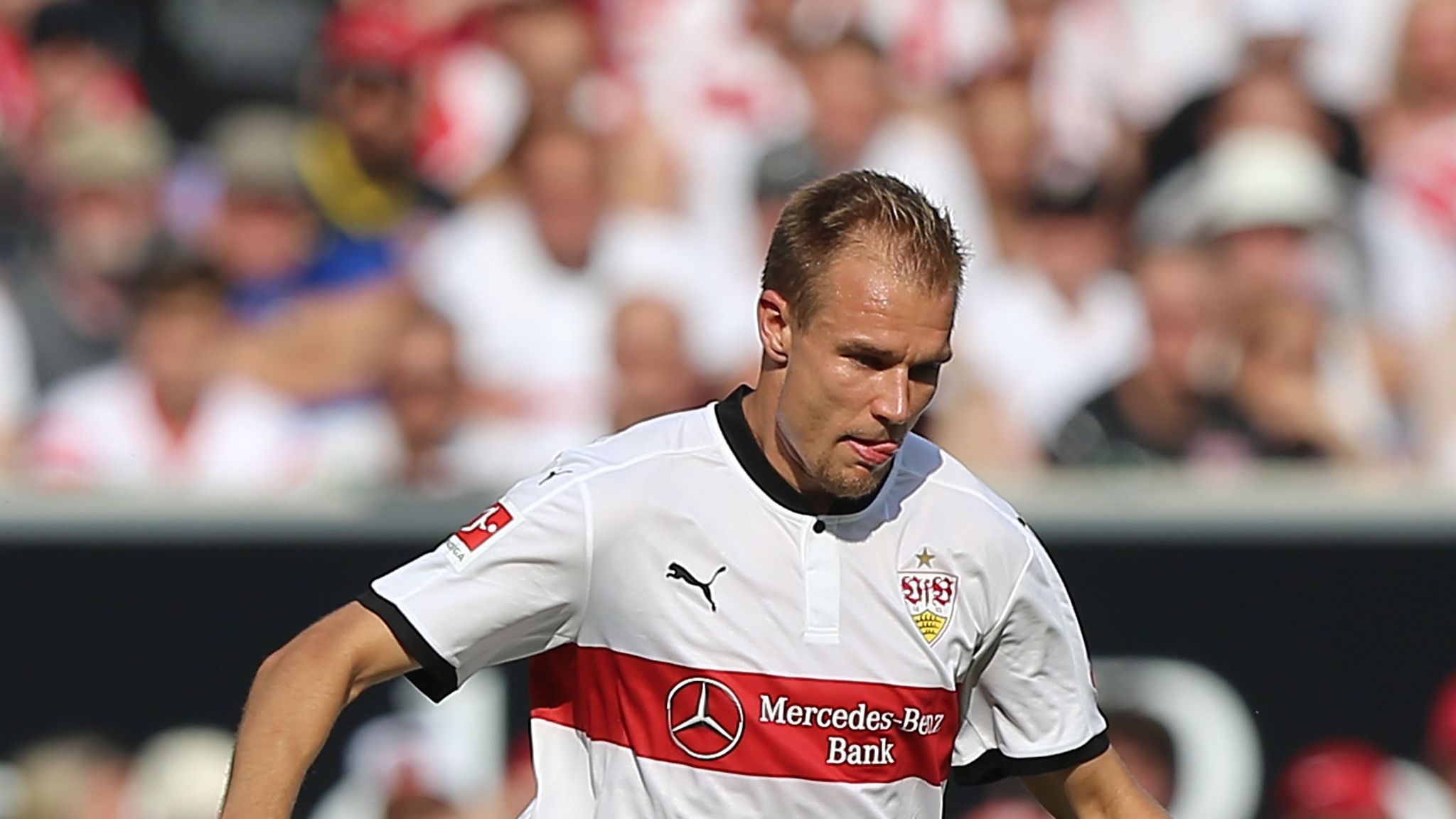 Holger Badstuber zurück im Mannschaftstraining des VfB Stuttgart ...