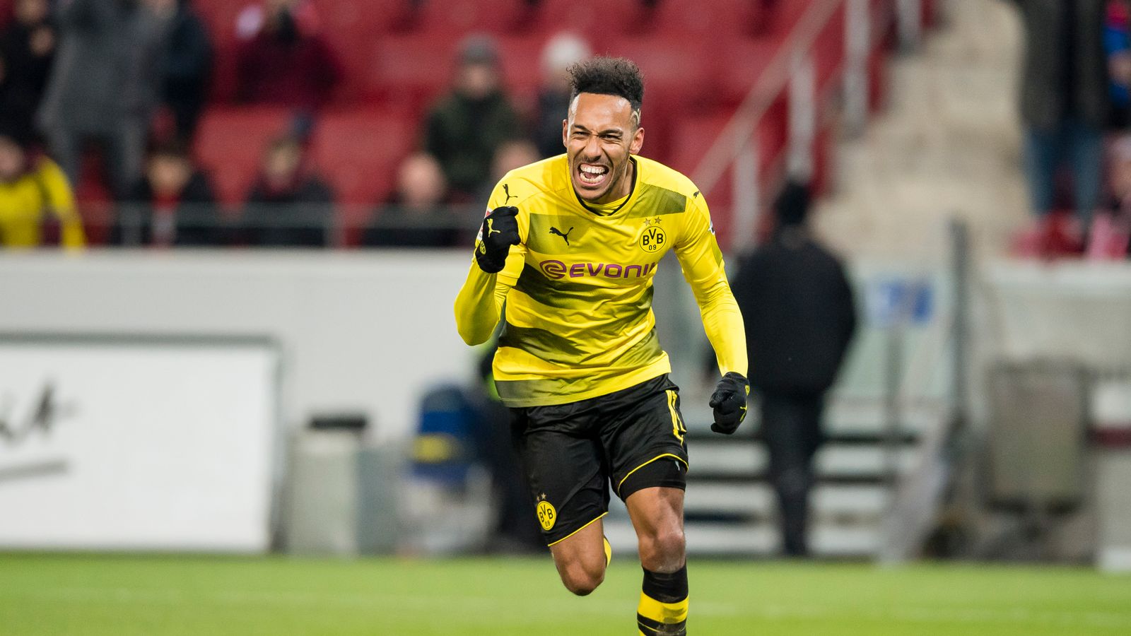 Zorc enthüllt bei Sky: Auba hat Vertrag bis 2021 | Fußball News | Sky Sport