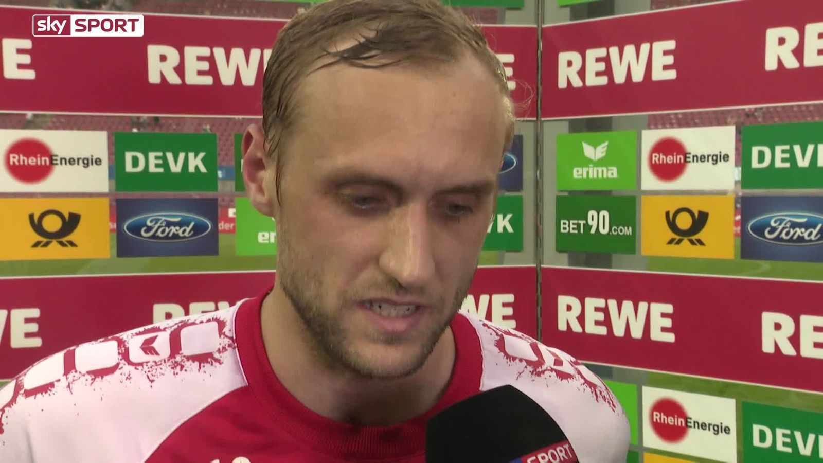 Risse: 'Gang zu den Fans ist nicht so einfach' | Fußball News | Sky Sport