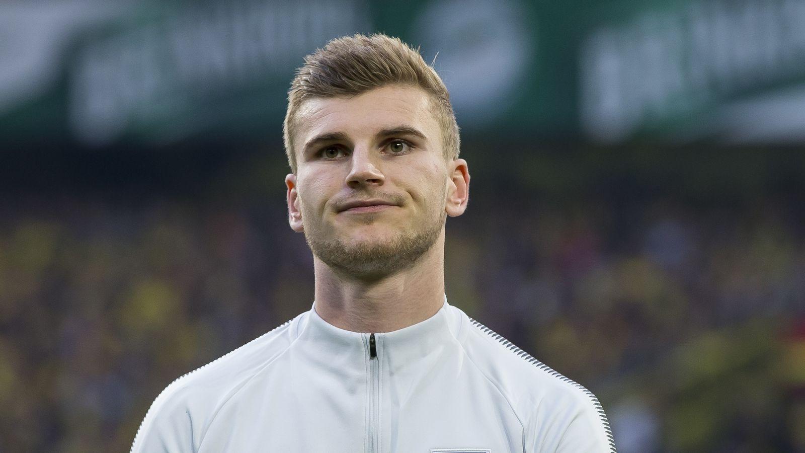 RB Leipzig setzt alle Vertragsverhandlungen aus | Fußball News | Sky Sport RB Leipzig setzt alle Vertragsverhandlungen aus | Fußball News | Sky Sport