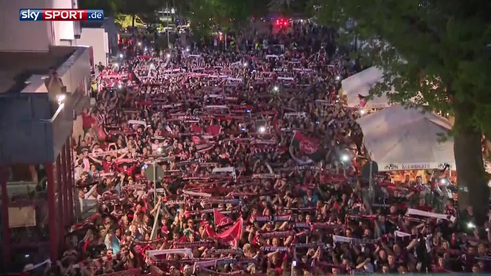 Die Legende lebt – FCN-Fans feiern am Valznerweiher | Fußball News ...