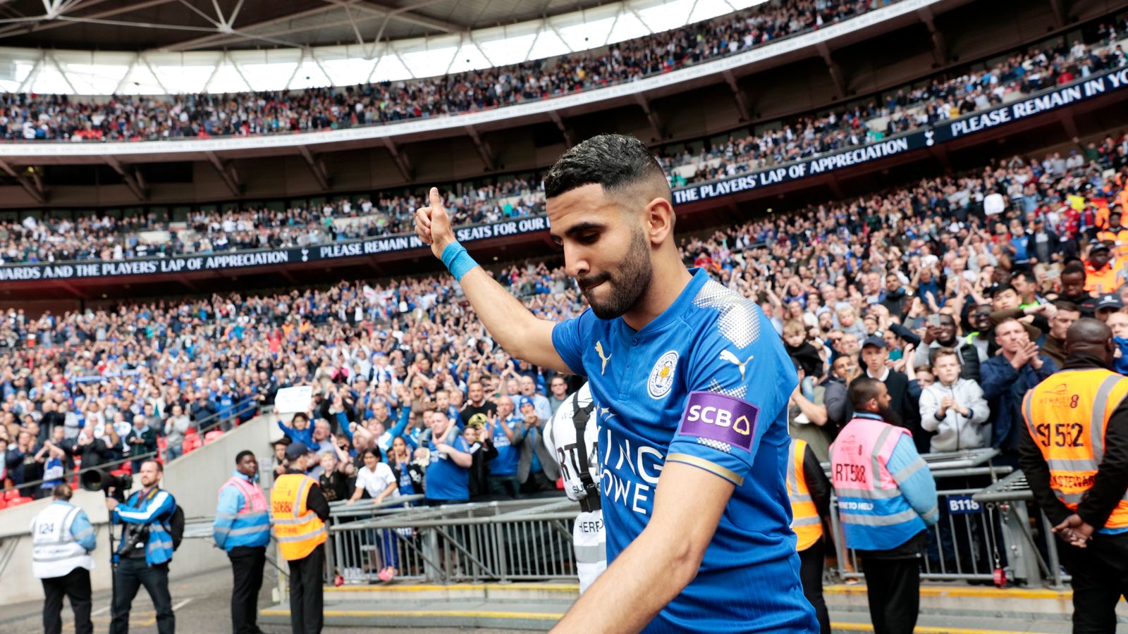 Mahrez wechselt offenbar von Leicester City zu Manchester City ...