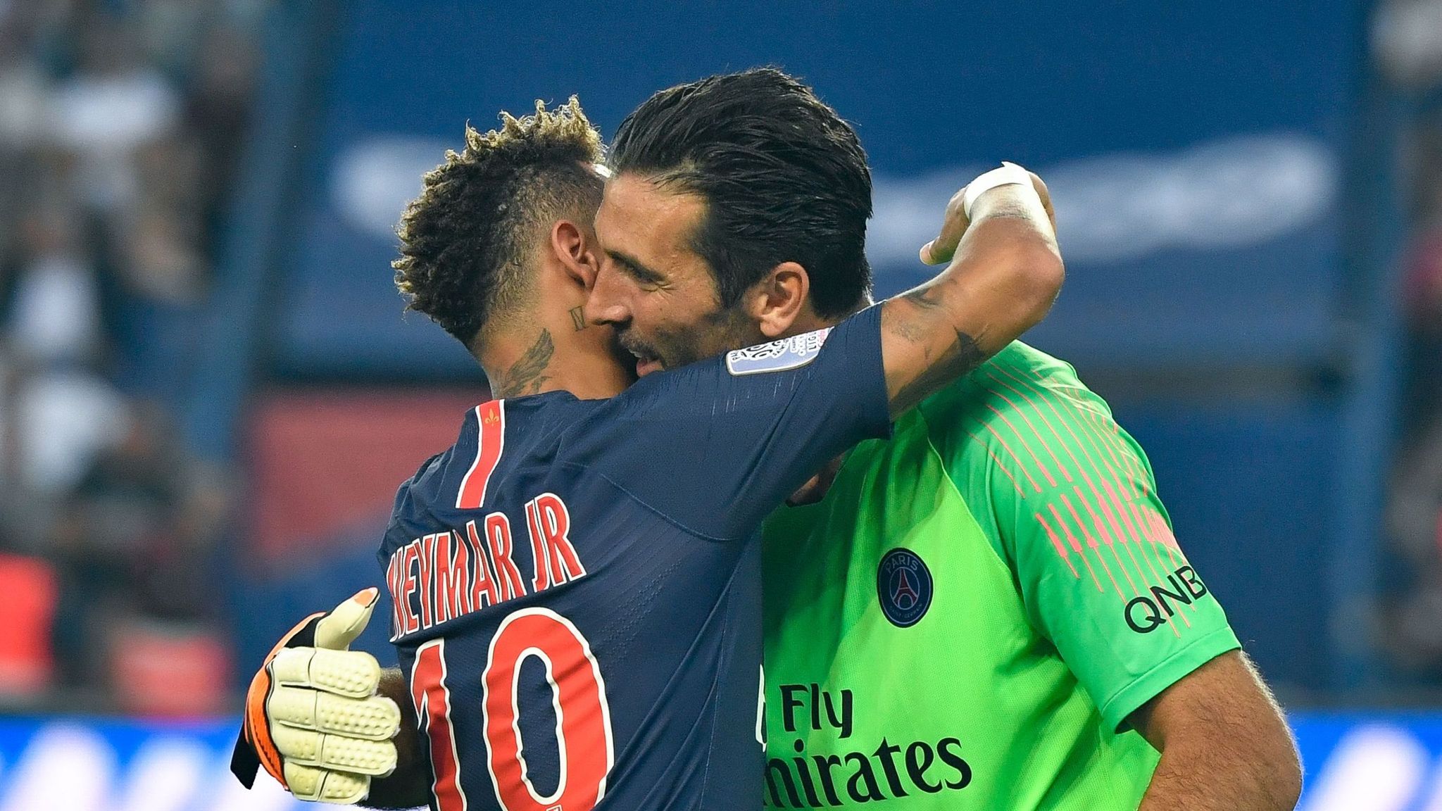 Kein Ballon d'Or für Neymar? Buffon: "Ist ein Skandal..." | Fußball ...