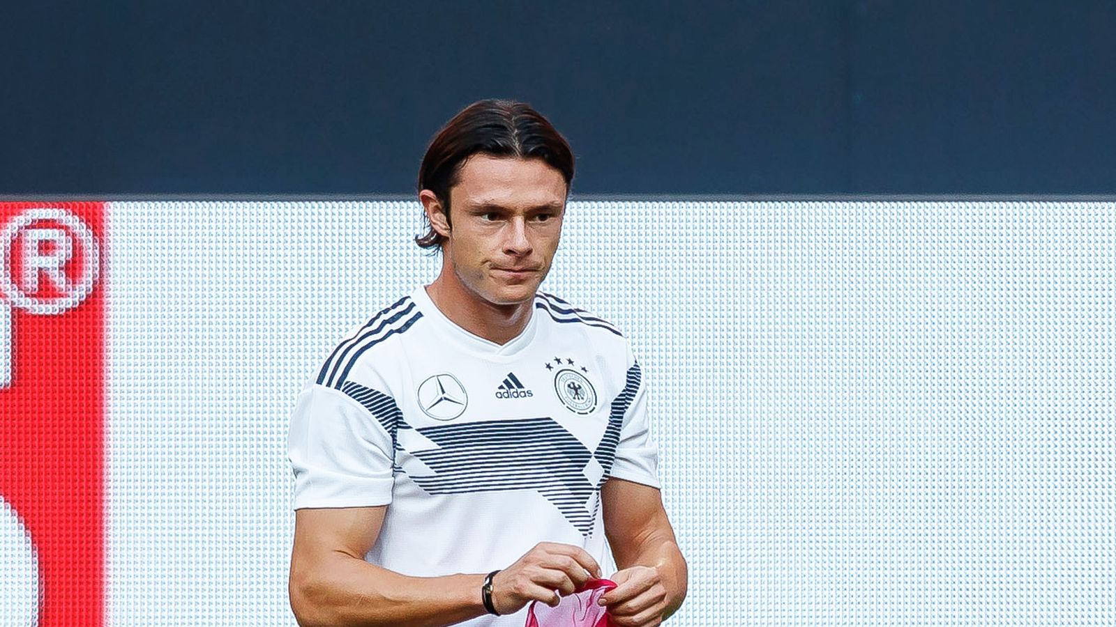 Schulz feiert DFB-Debüt gegen Peru – Hummels fällt aus | Fußball News ...