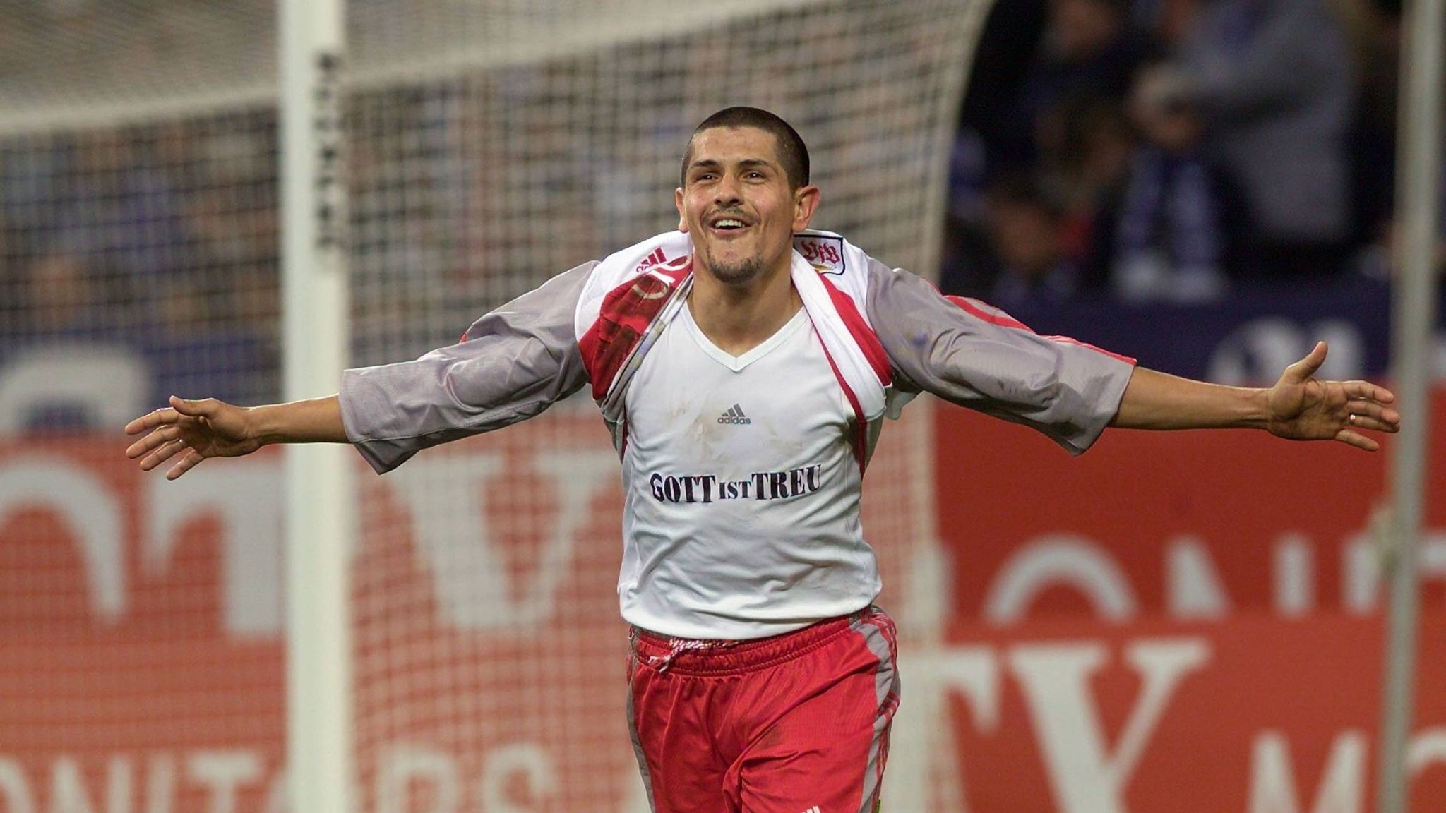 Alcacer & Co.: Diese Profis trafen beim Bundesliga-Debüt | Fußball News ...