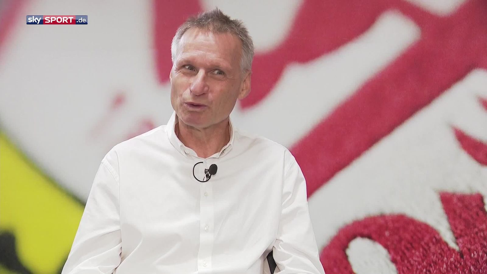 VfB: Reschke im Interview vor Neustart gegen Dortmund | Fußball News ...