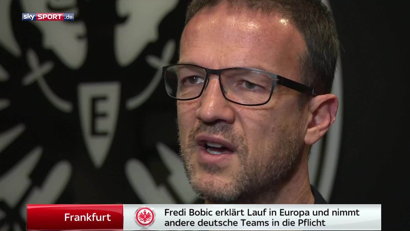 Fredi Bobic erklärt Lauf von Eintracht Frankfurt in Europa | Fußball ...