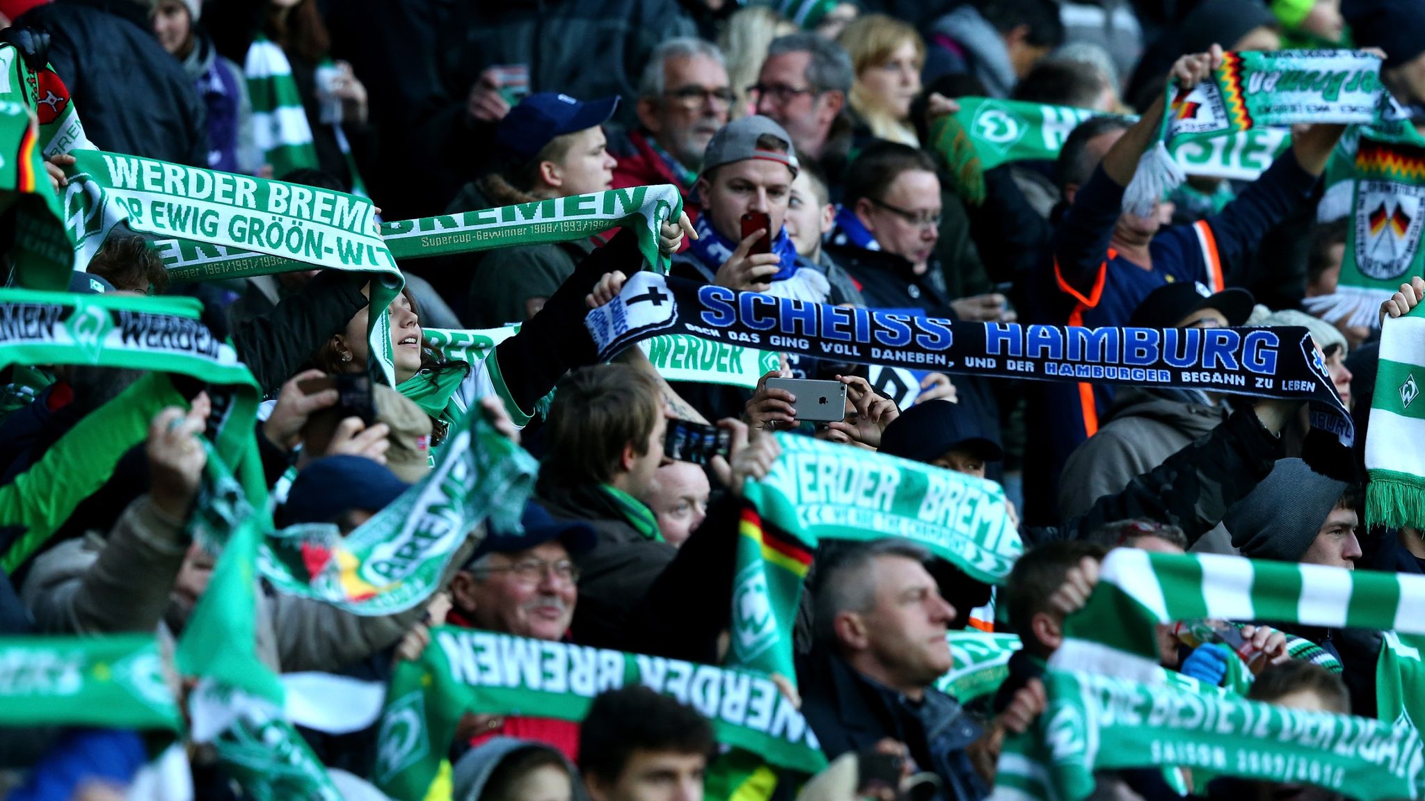 Bildergalerie: Derbys und Rivalitäten im Fußball | Fußball News | Sky Sport Bildergalerie: Derbys und Rivalitäten im Fußball | Fußball News | Sky Sport