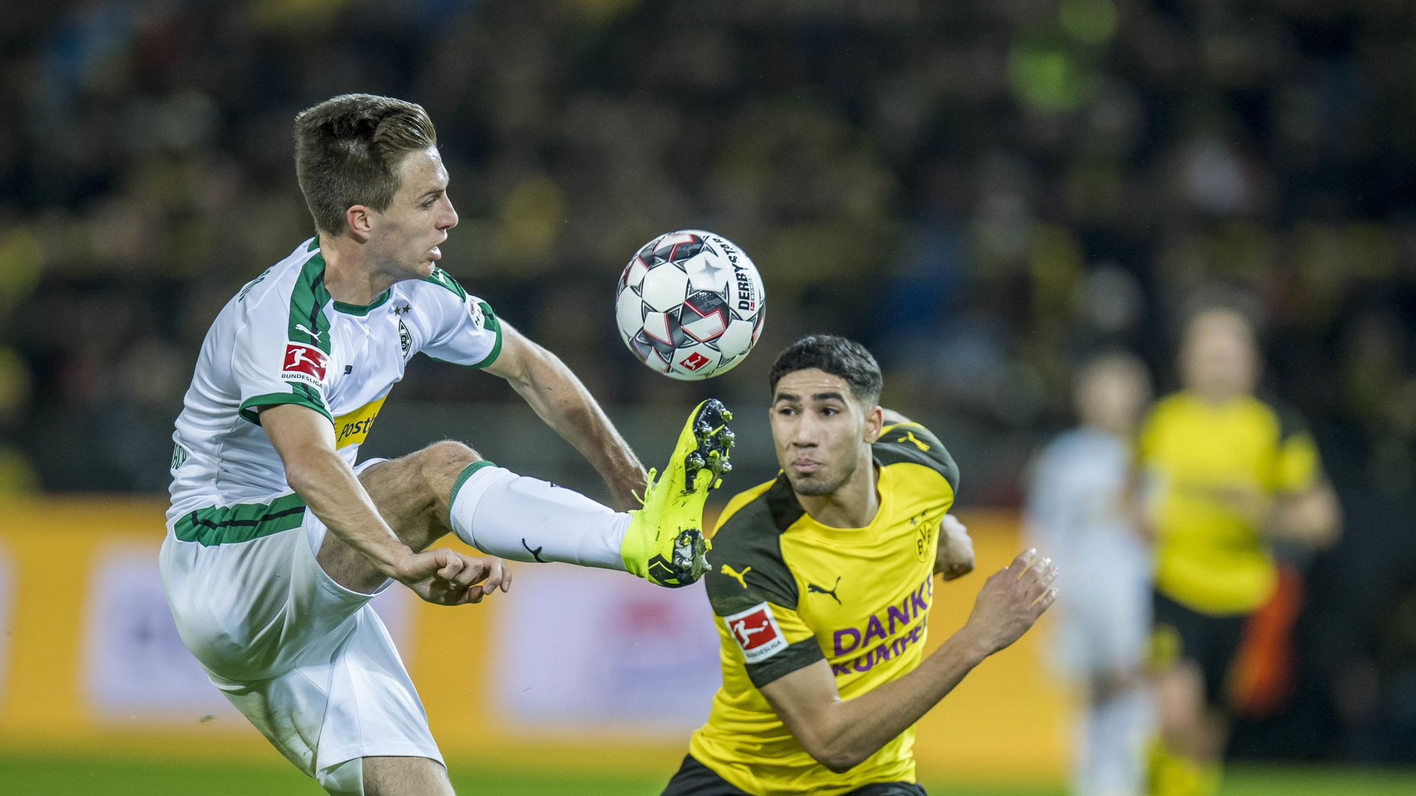 Borussia Mönchengladbach verlängert mit Patrick Herrmann | Fußball News ...