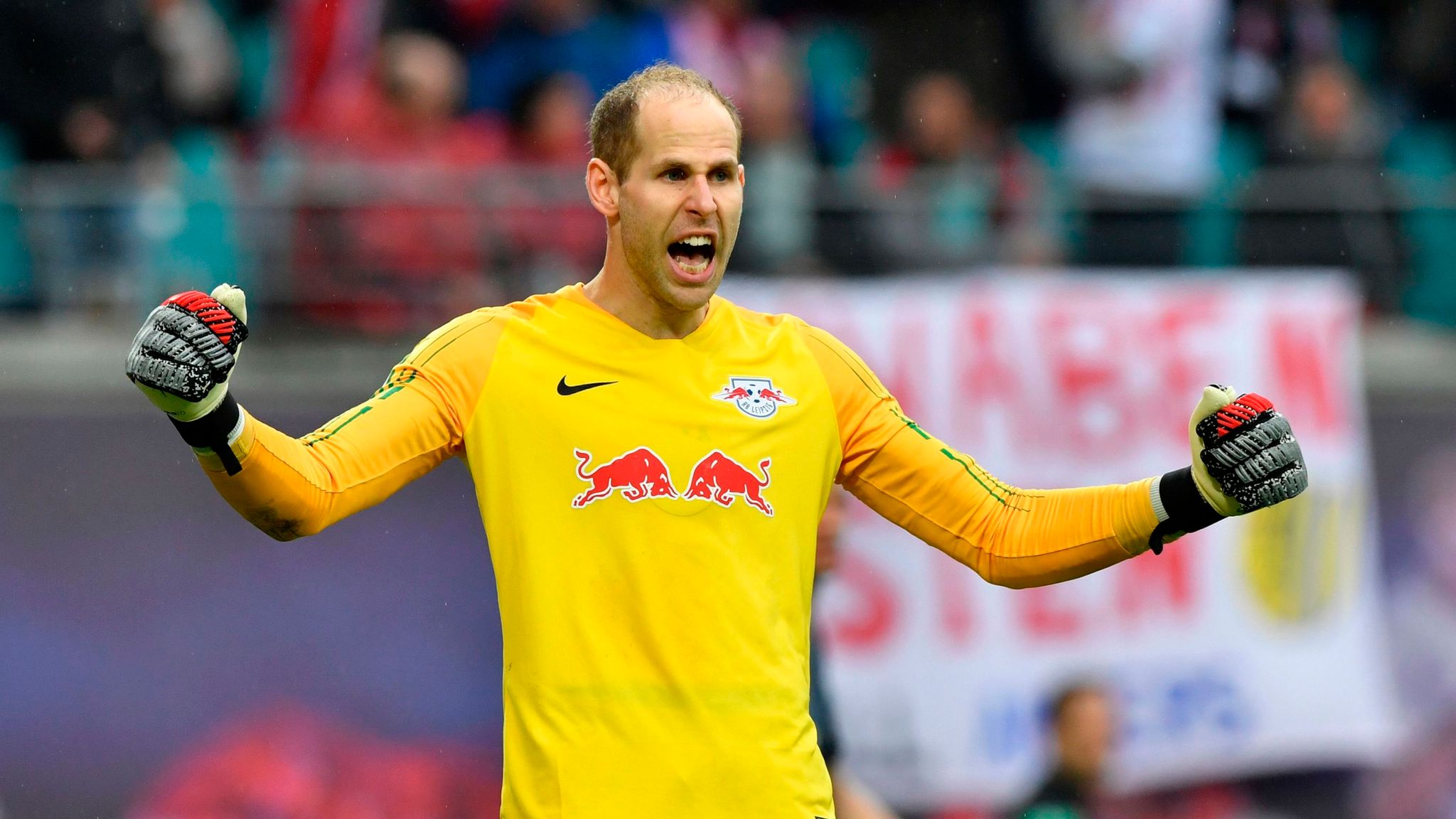 Torwart Peter Gulacsi verlängert bei RB Leipzig | Fußball News | Sky Sport