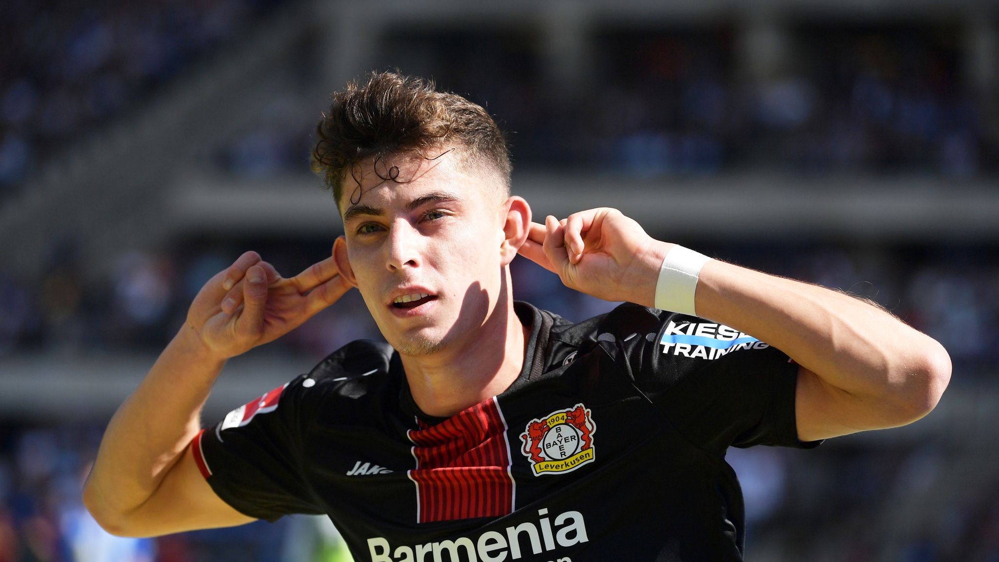 Leverkusen: Havertz mit klarem Bekenntnis zu Bayer | Fußball News | Sky ...