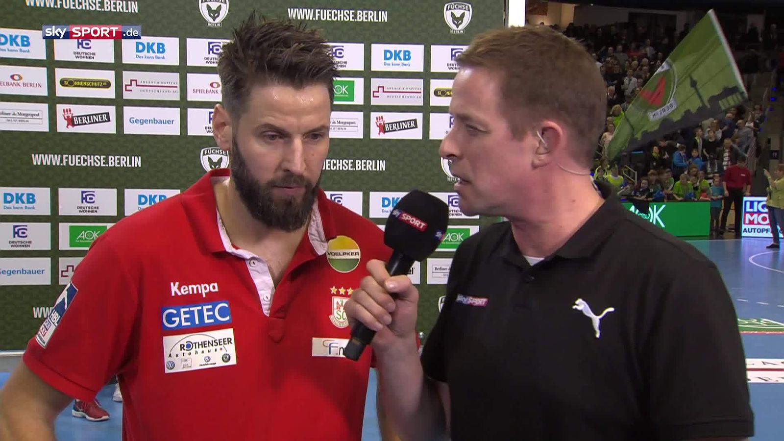 Magdeburgs Trainer Bennet Wiegert zeigt sich im Interview sichtlich ...