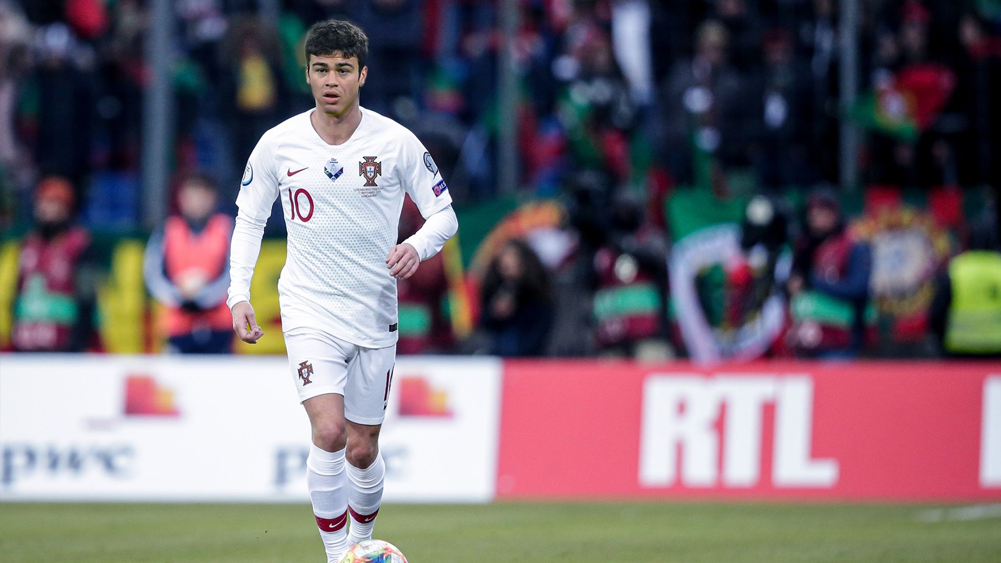 Borussia Dortmund: Giovanni Reyna könnte für vier Länder spielen ...