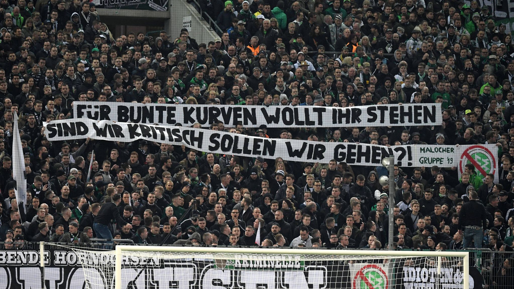 Fan Proteste: So kreativ waren die Banner am Wochenende | Fußball News ...