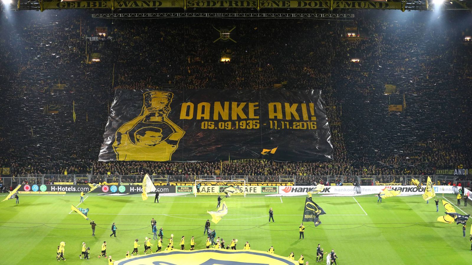 Bildergalerie: Die schönsten und legendärsten BVB-Choreos | Fußball ...