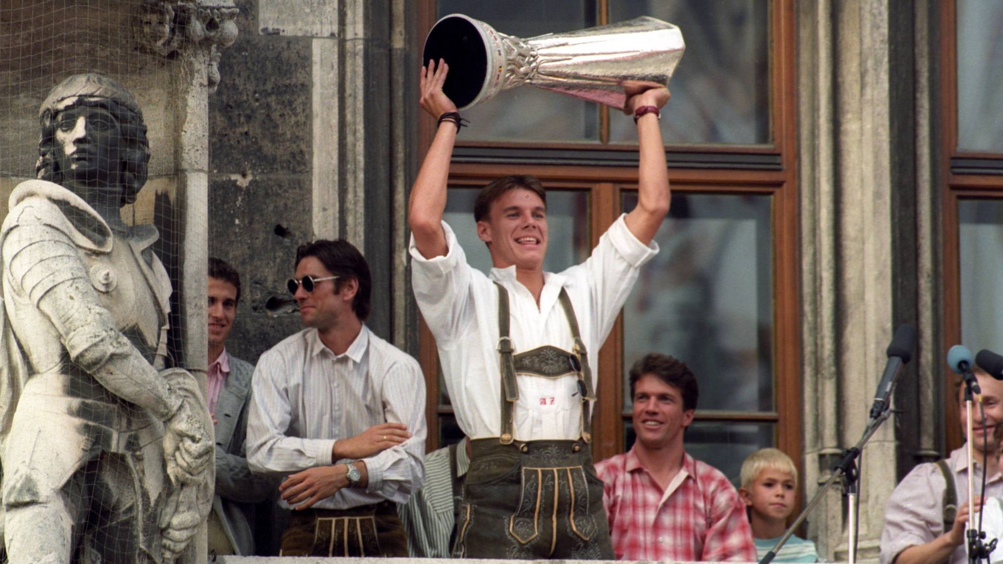 FC Bayern: Das wurde aus den UEFA Cup Siegern von 1996 | Fußball News ...