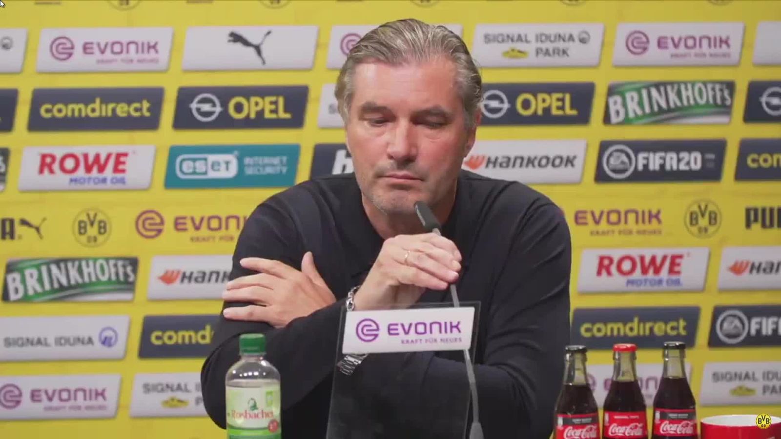 Michael Zorc über das Saisonziel von Borussia Dortmund | Fußball News ...