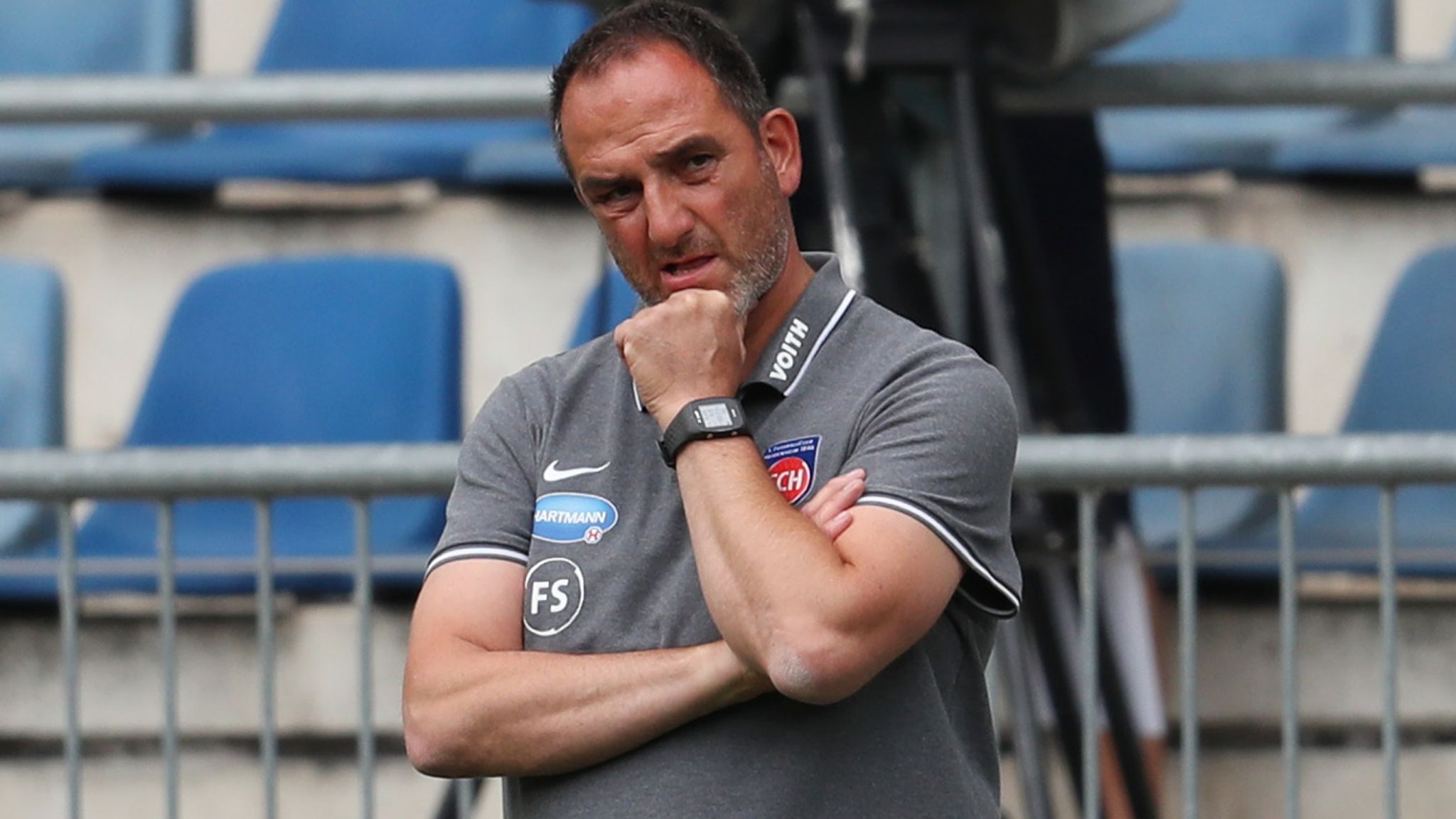 1. FC Heidenheim News: Trainer Frank Schmidt im Krankenhaus | Fußball ...