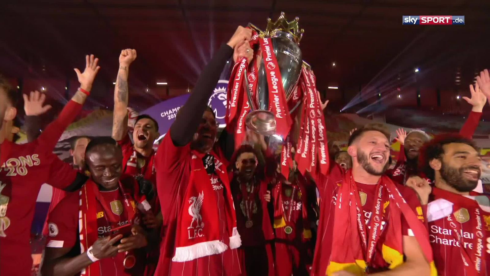 FC Liverpool VIDEO: Klopp und seine Reds feiern Meistertitel | Fußball News | Sky Sport