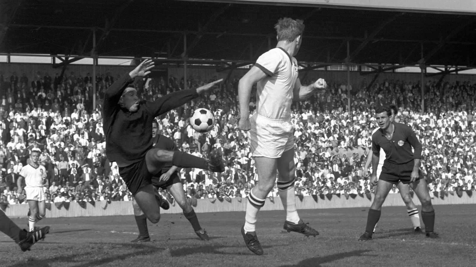 FC Bayern News: Diese Spieler holten mit dem FCB keinen Titel | Fußball ...