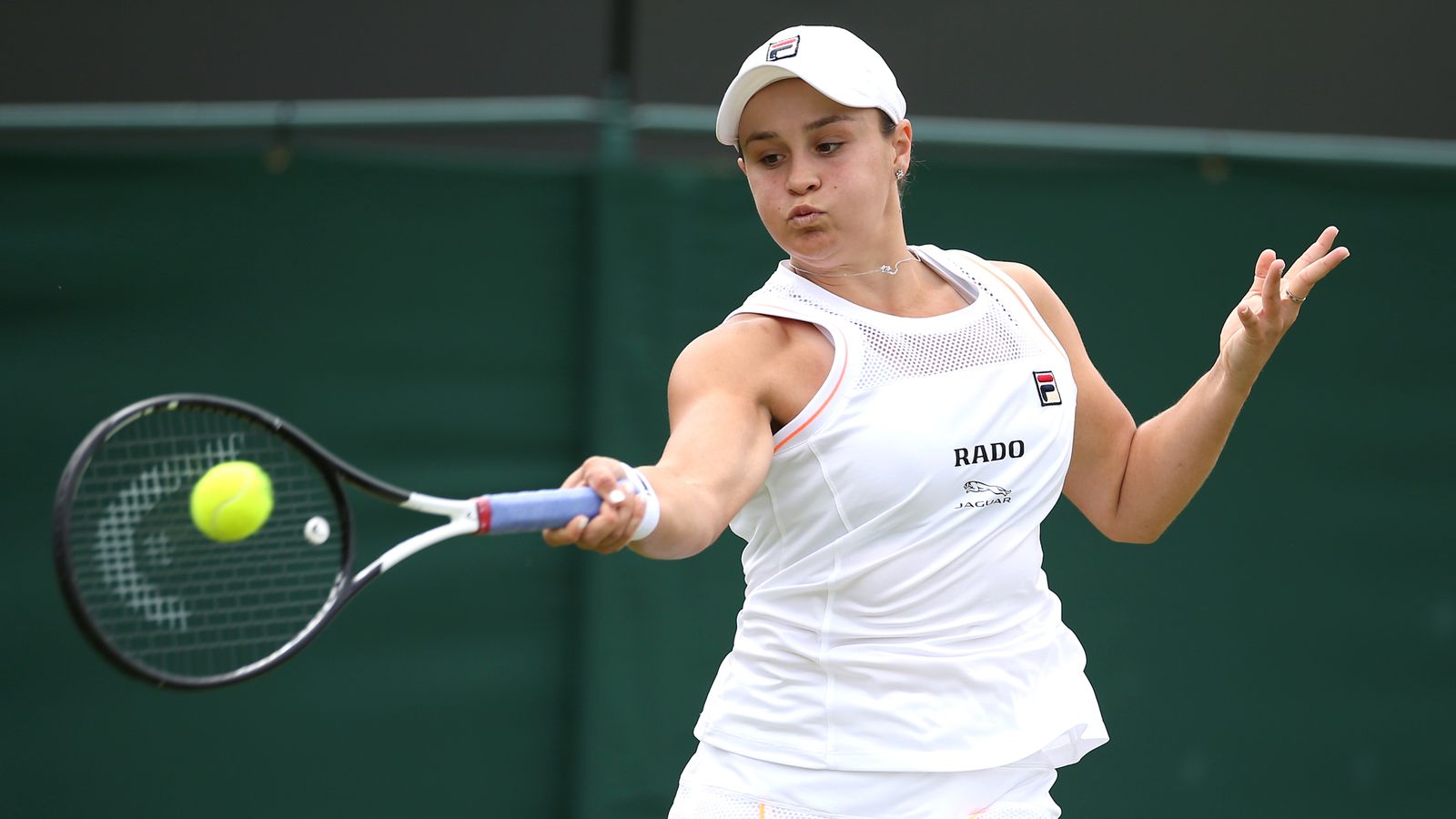 Tennis News: Weltranglistenerste Barty feiert Comeback in Adelaide ...