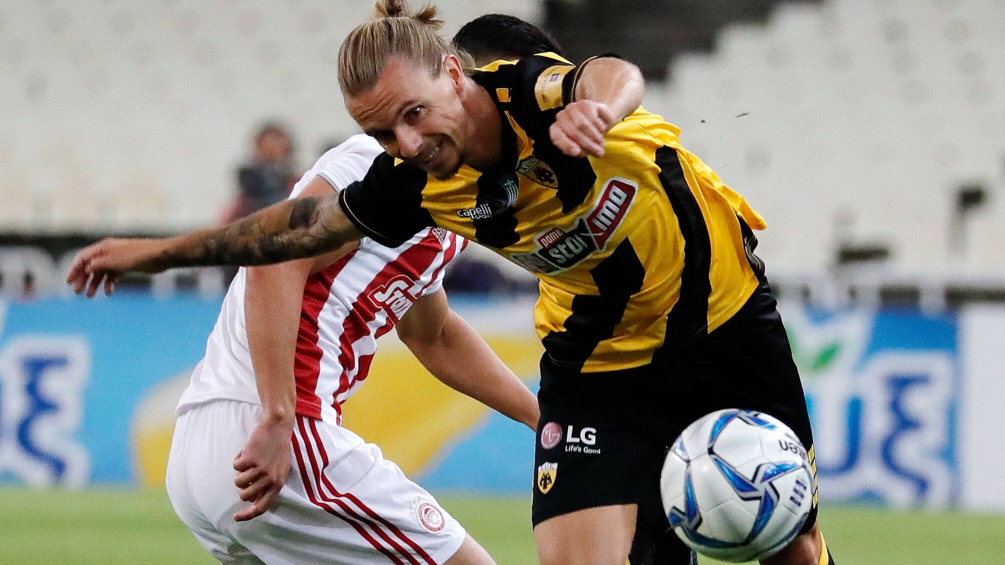 Transfer News: Hannover 96 verpflichtet Niklas Hult | Fußball News ...