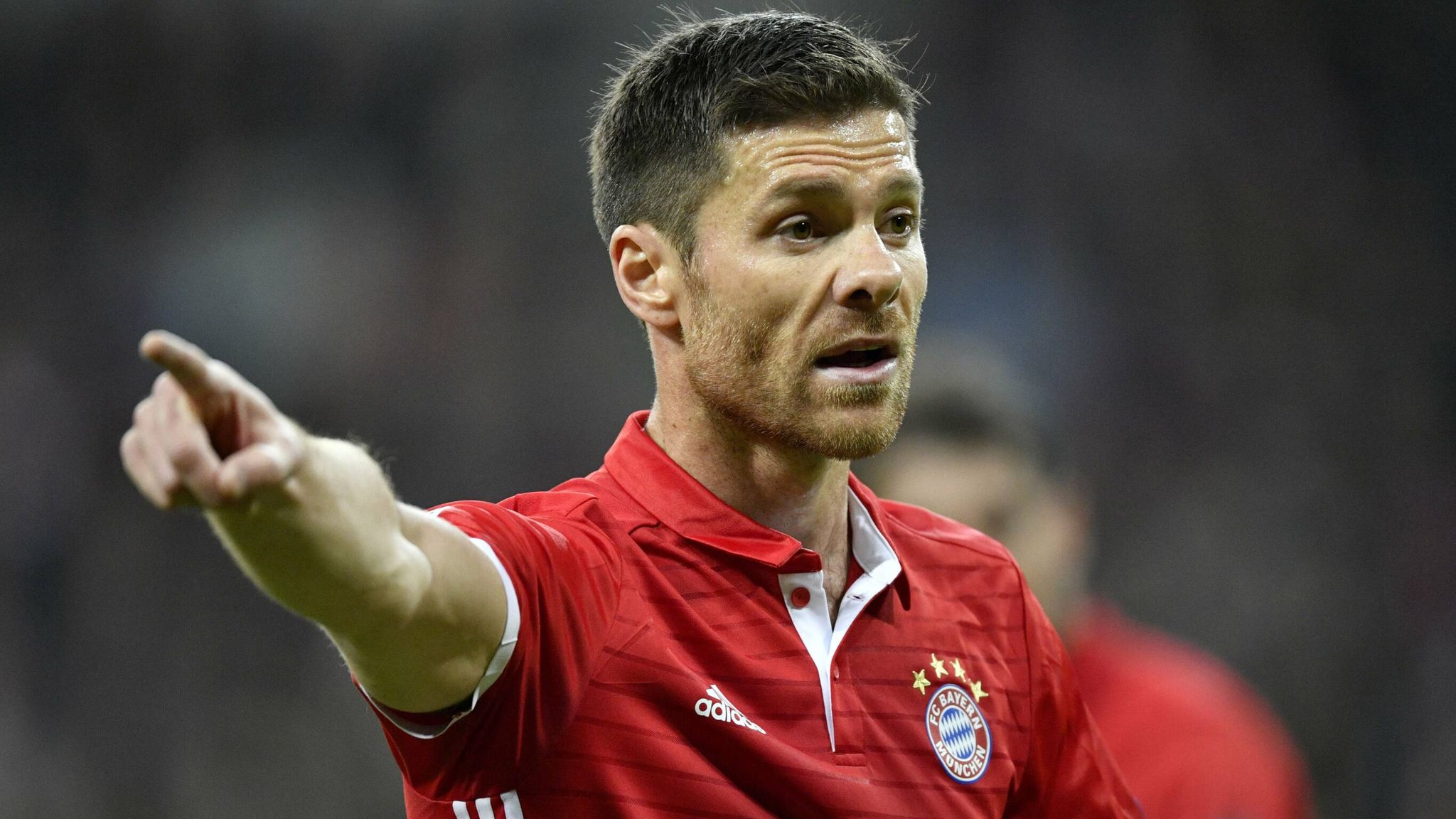Fußball News: Xabi Alonso schwärmt von Bayern - "Kategorie des ...