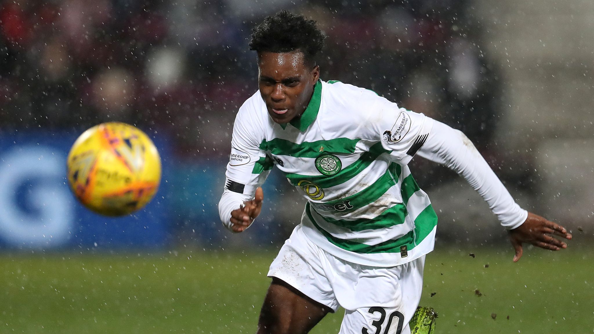 Bayer Leverkusen Transfer News: Jeremie Frimpong kommt von Celtic ...