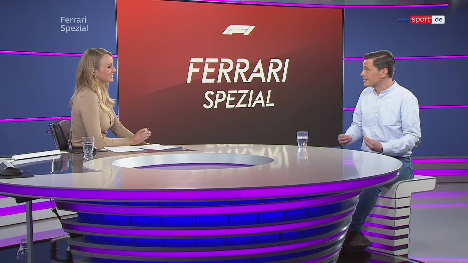 Formel 1 Video: Sky Kommentator Sascha Roos über die Favoriten | Formel ...