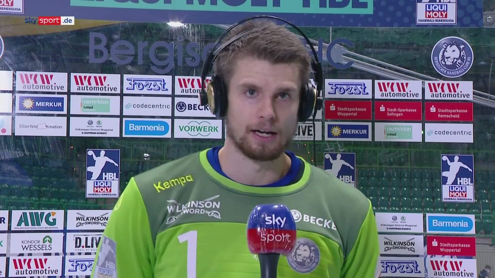 Handball Video: BHC-Keeper Rudeck über das Zusammenspiel mit der Abwehr ...