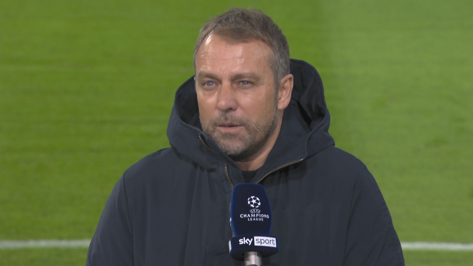 FC Bayern News: Hansi Flick mit Klartext zu Transferpolitik | Fußball ...