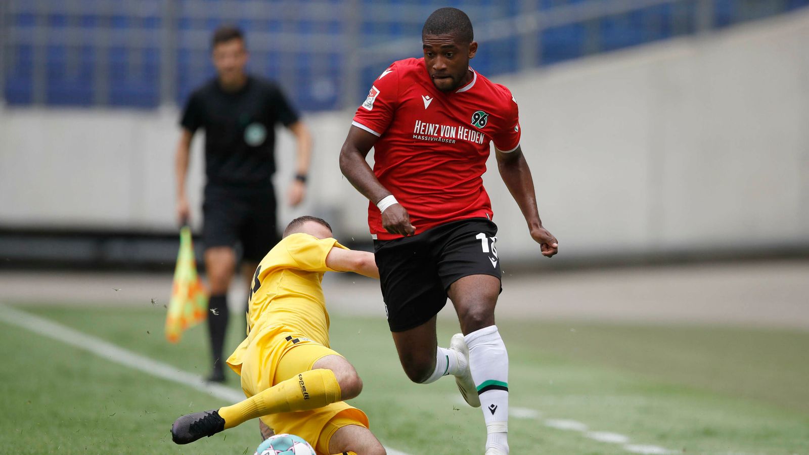 FC Bayern München News: Justin Che kehrt in die USA zurück | Fußball ...