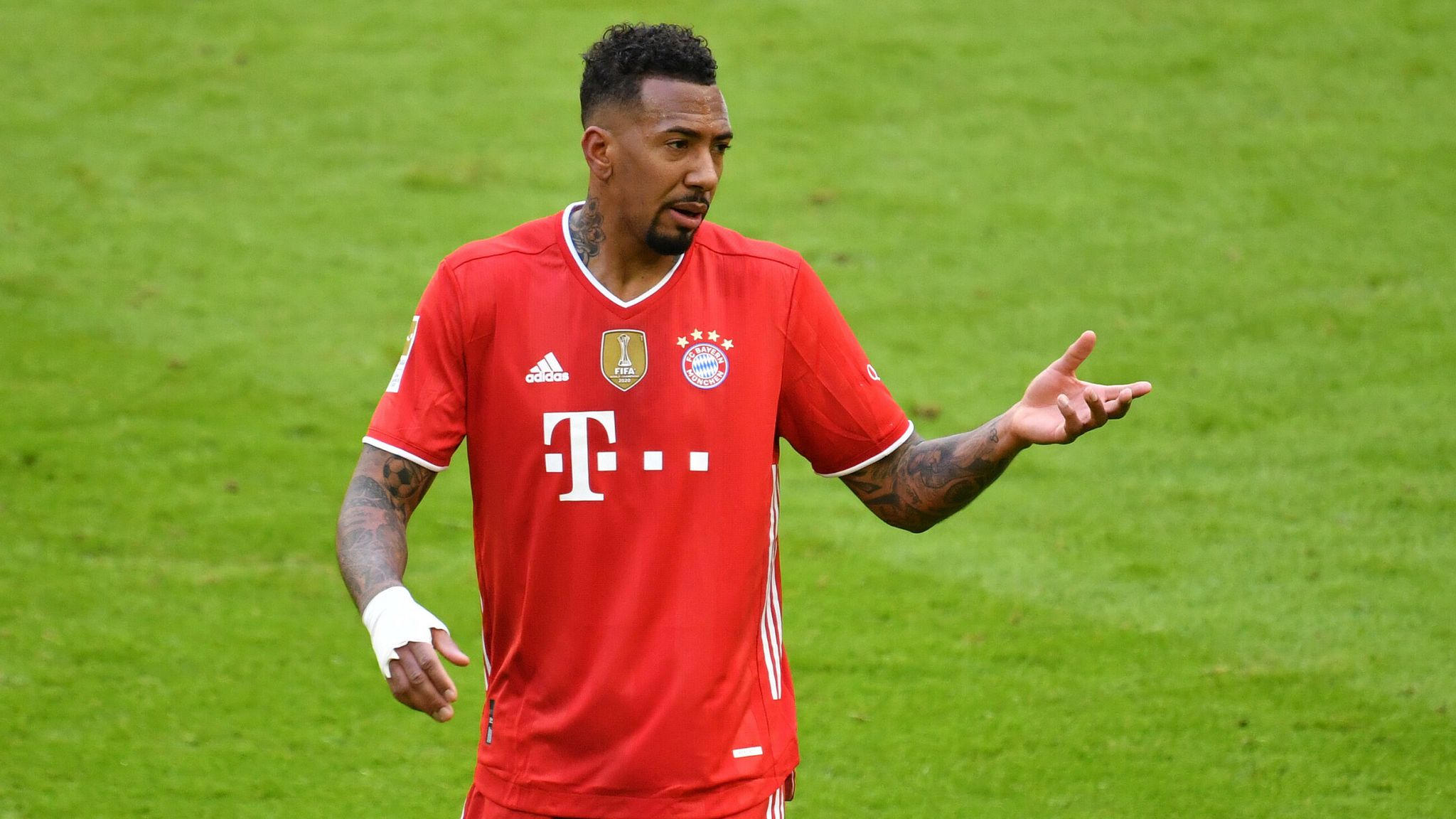 FC Bayern News: Jerome Boateng nimmt emotional Abschied | Fußball News ...