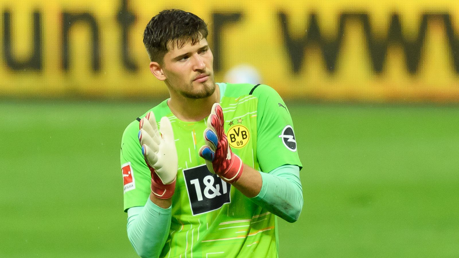 BVB News: Gregor Kobel ist Borussia Dortmunds neue Nummer eins ...