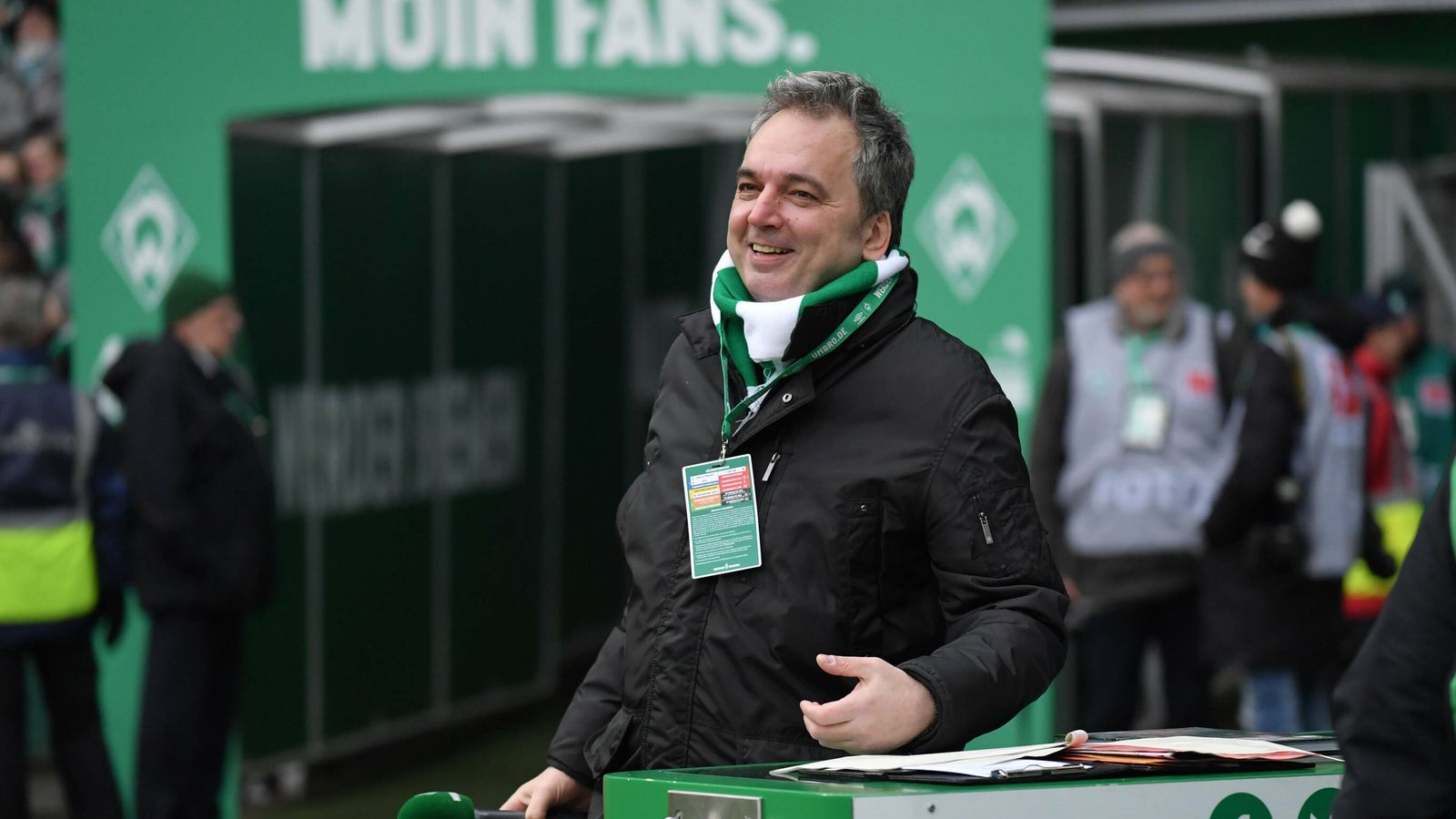 Werder Bremen News: Arnd Zeigler über Werder, HSV und Wiederaufstieg ...