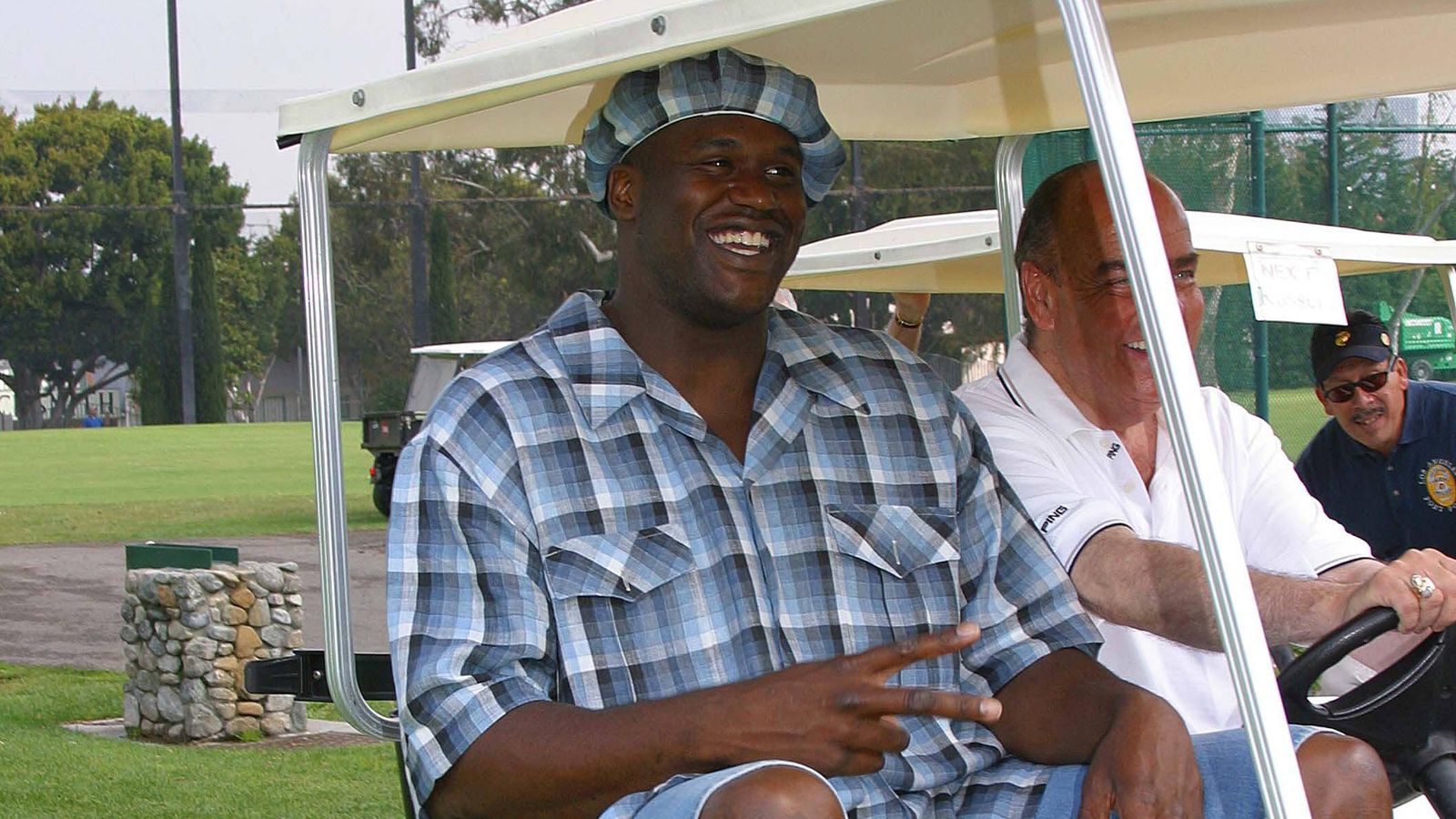 NBA News: Shaquille O'Neal will Russells elf Meisterringe ersteigern ...
