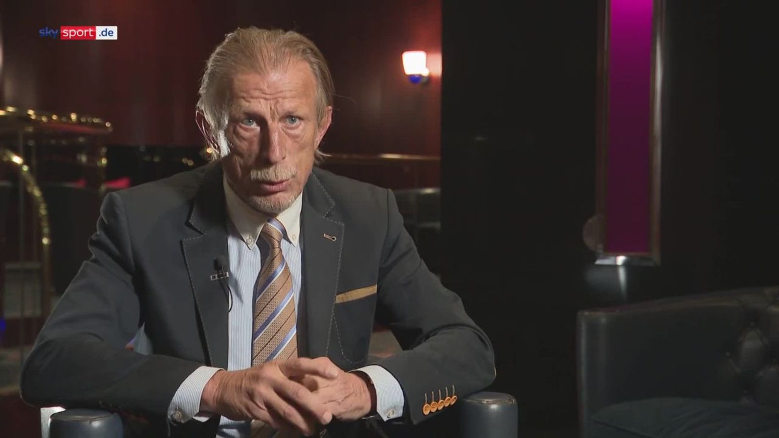 DFB Video: Christoph Daum traut DFB-Team EM-Titel 2024 zu | Fußball ...