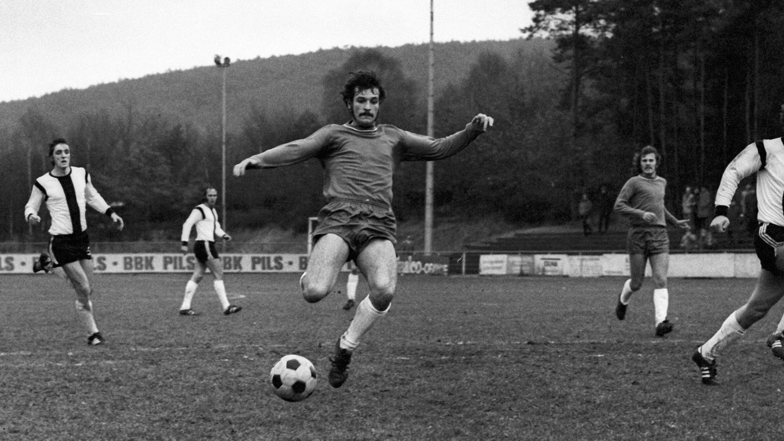 FC Schalke 04 News: Simon Terodde alleiniger Rekord-Torjäger in der 2 ...