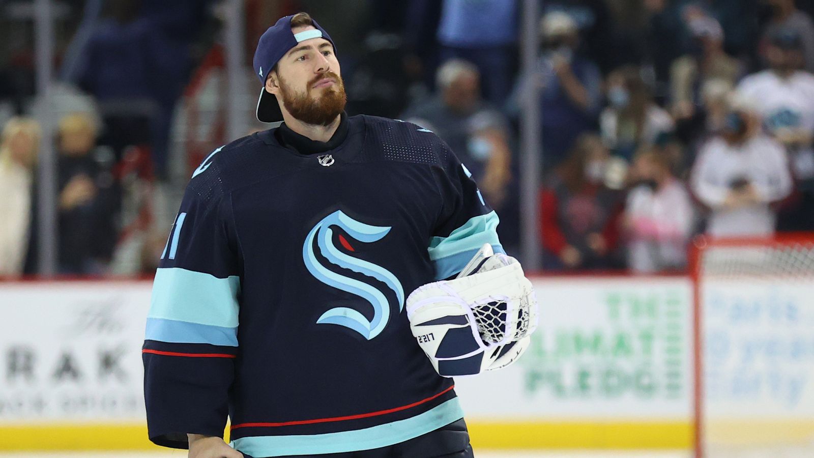 NHL News: Philipp Grubauer von den Seattle Kraken im Sky Interview ...