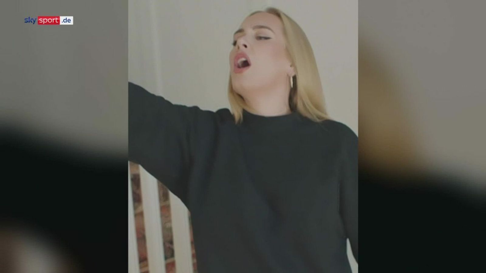Tottenham Video: Adele singt Hymne für die Spurs | Fußball News | Sky Sport