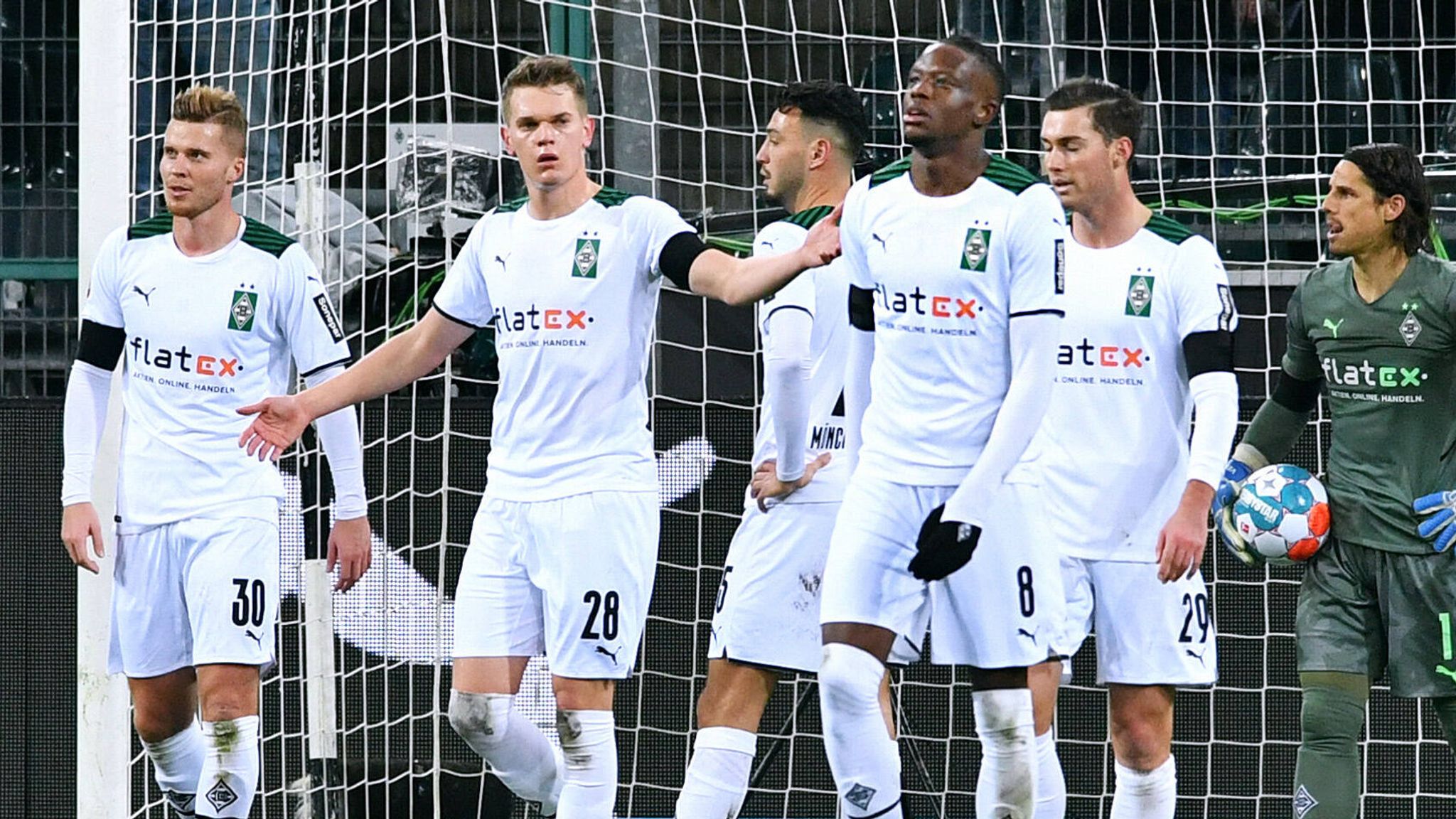 Gladbach News: Fohlen nach Hinrunde nahe an der Abstiegszone | Fußball ...