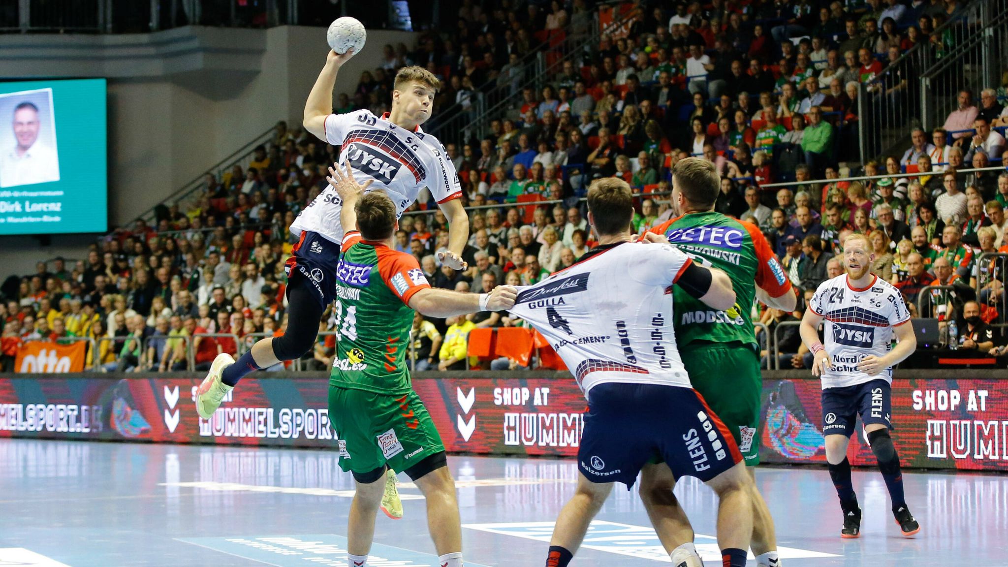 Flensburg-Handewitt News: Aaron Mensing verlängert bis 2024 | Handball ...