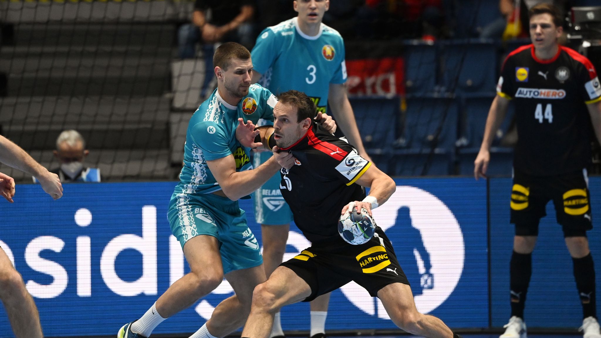 Handball-EM: DHB-Team atmet nach Comeback-Sieg gegen Belarus durch ...